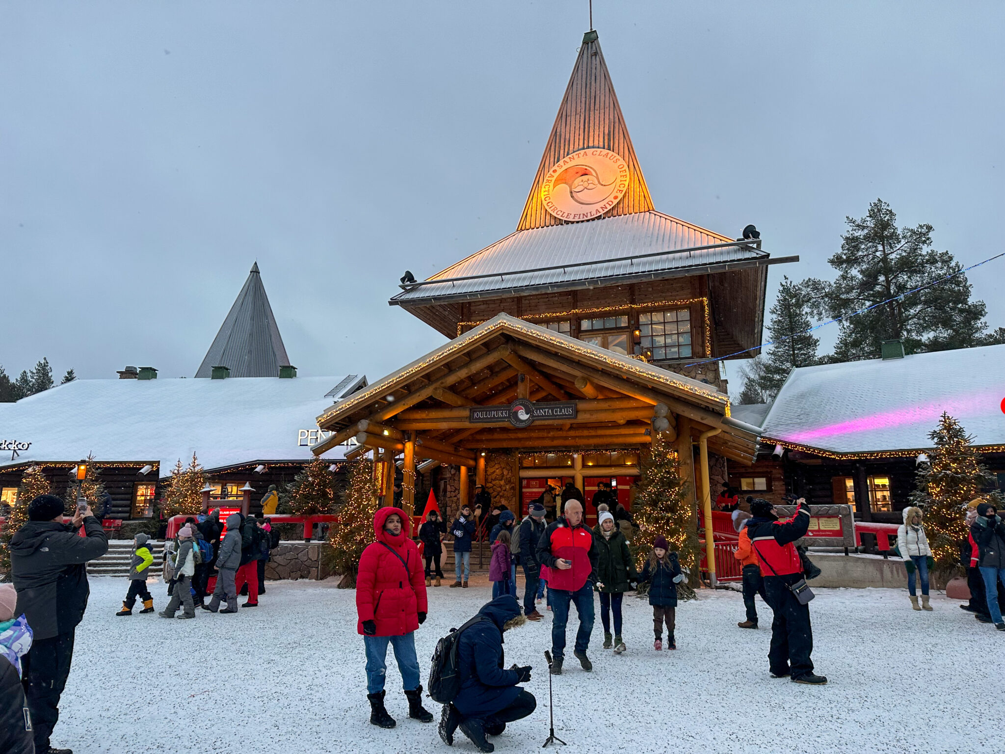 Wioska Świętego Mikołaja w Rovaniemi - jakie atrakcje oferuje?